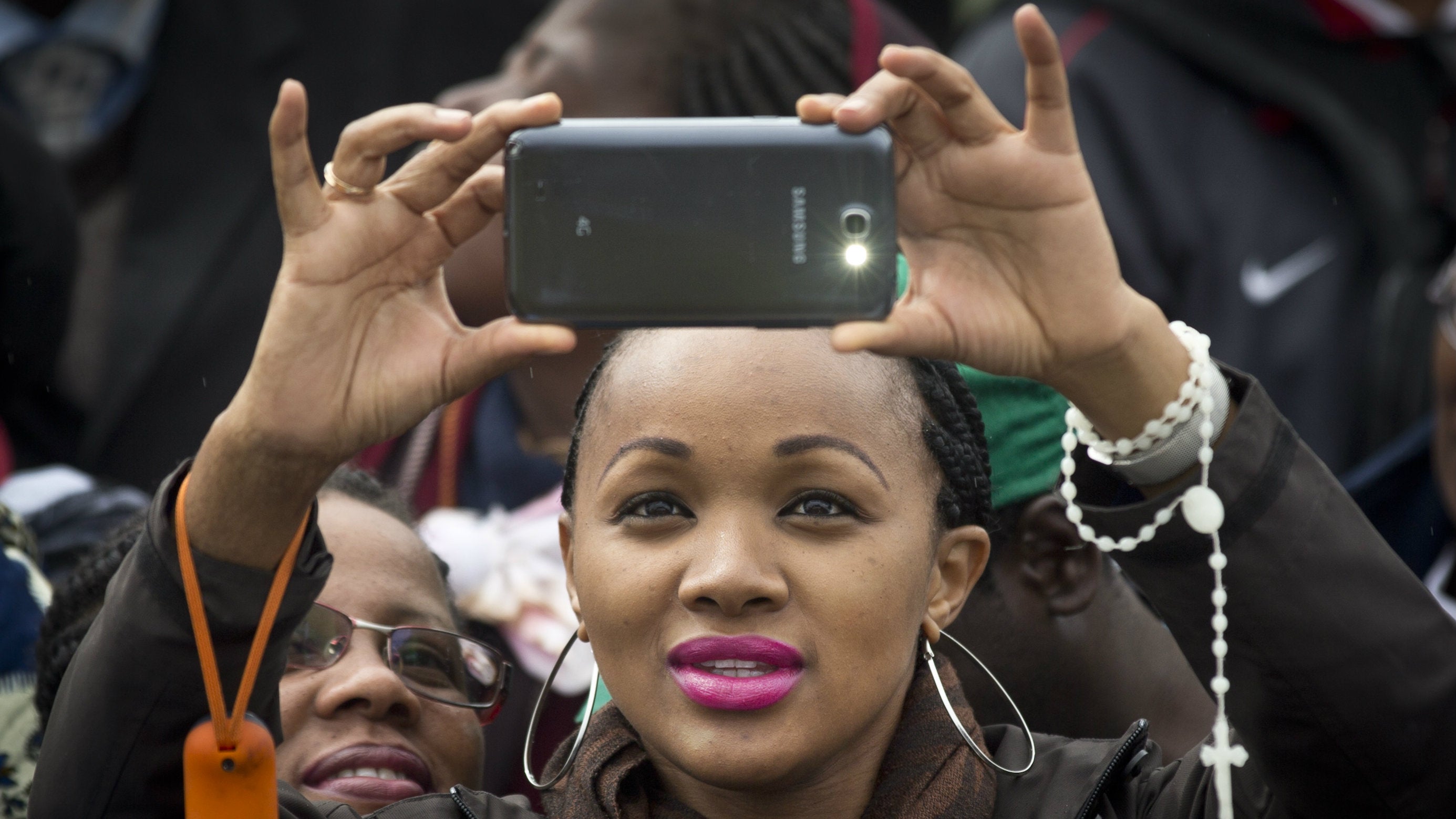 Feature phones made a comeback in Africa as smartphone growth slowed ...