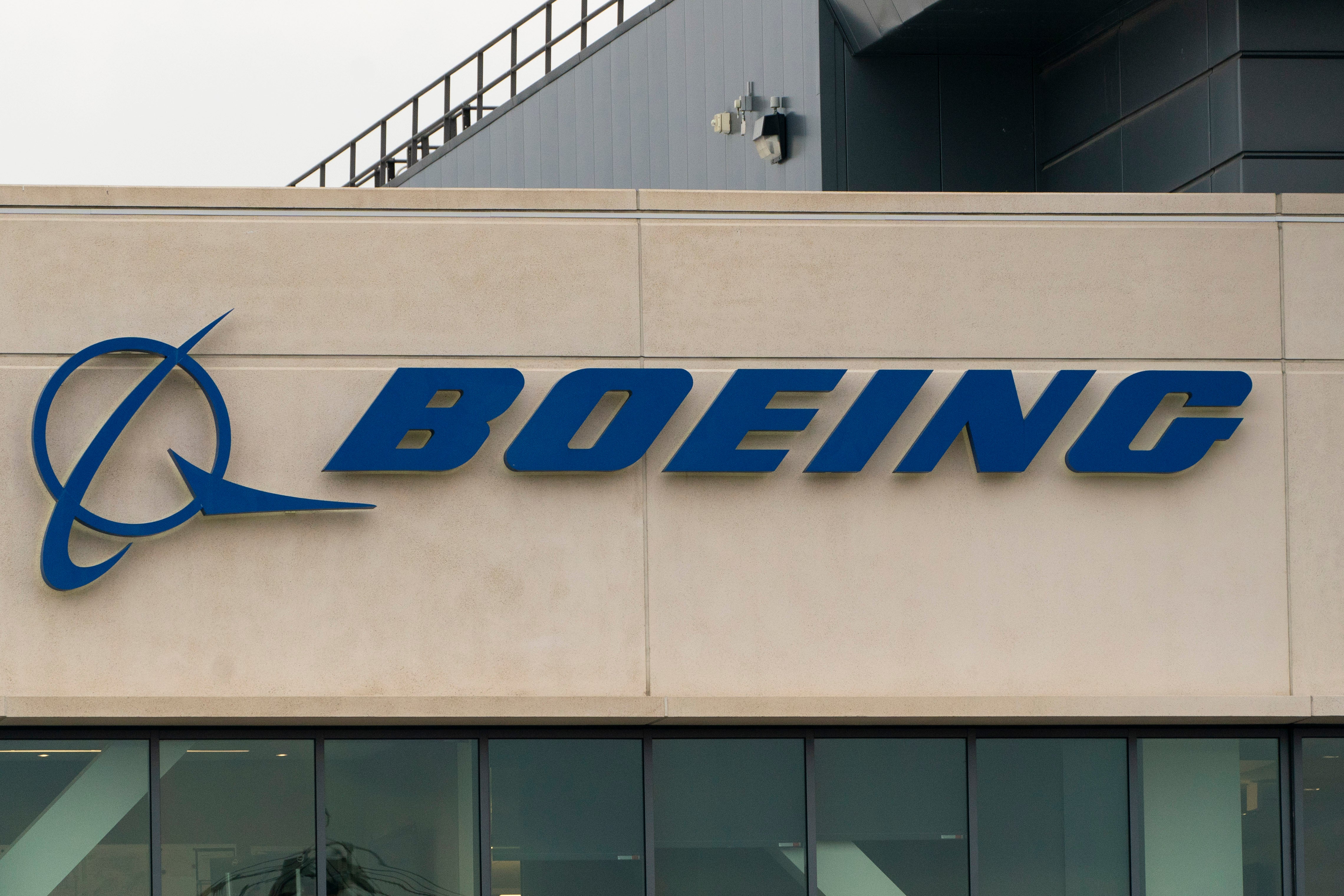 Boeing layoffs will hit just before Christmas