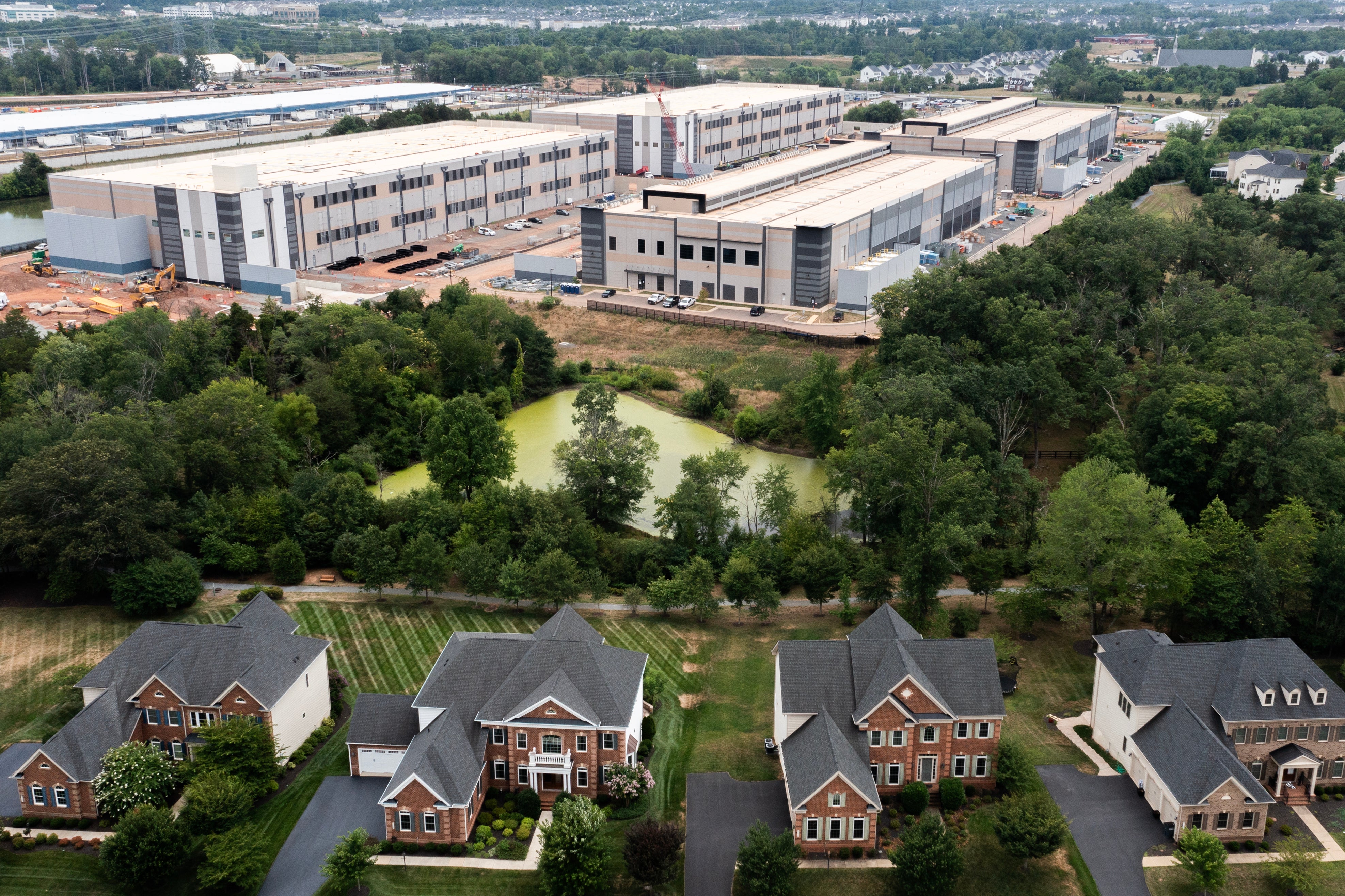 The top 10 countries in the world by data centers
