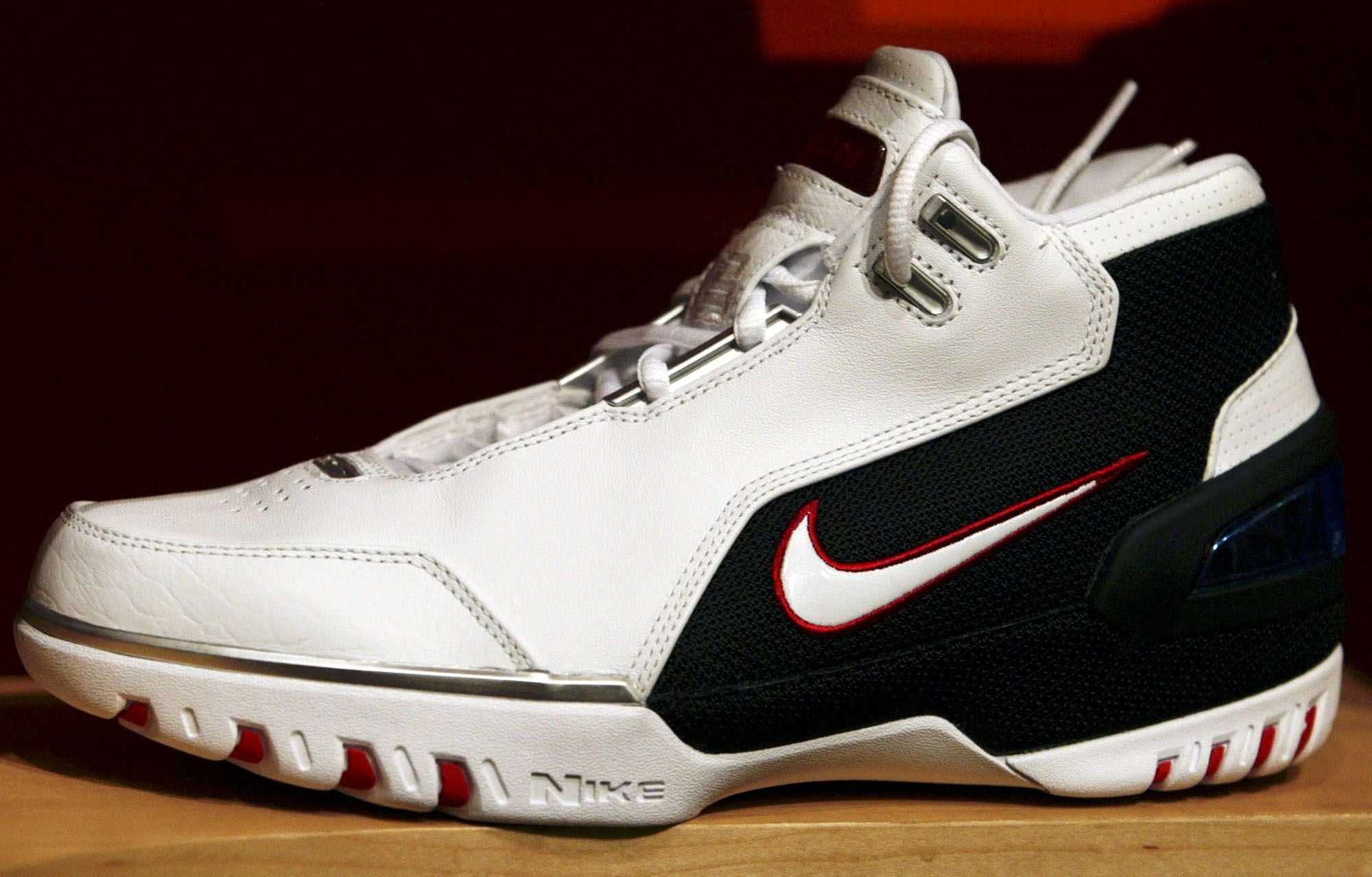 How Phil Knight turned the Nike brand into a global powerhouse