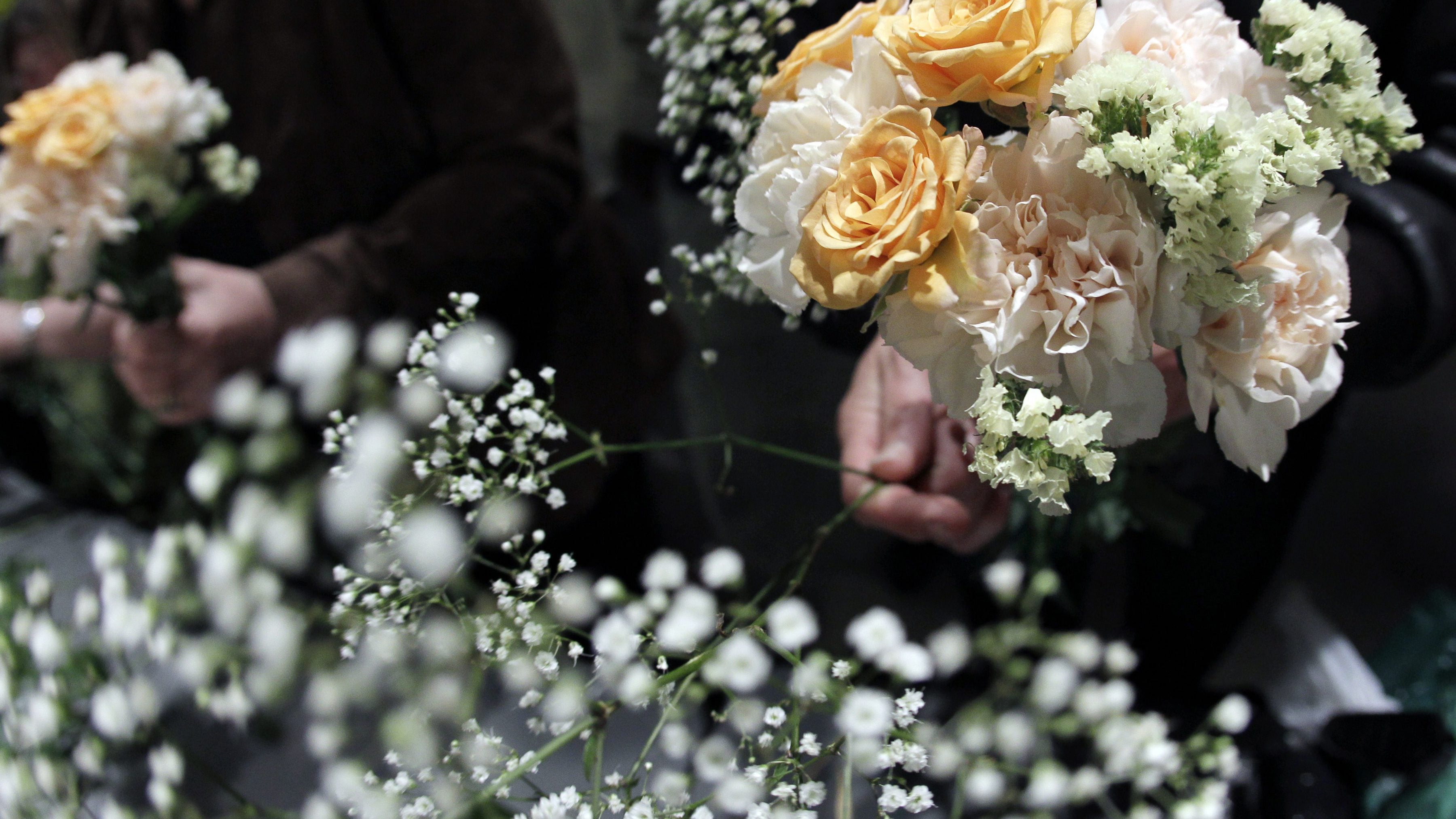 Your bridal bouquet will soon be enhanced by genetically modified ...
