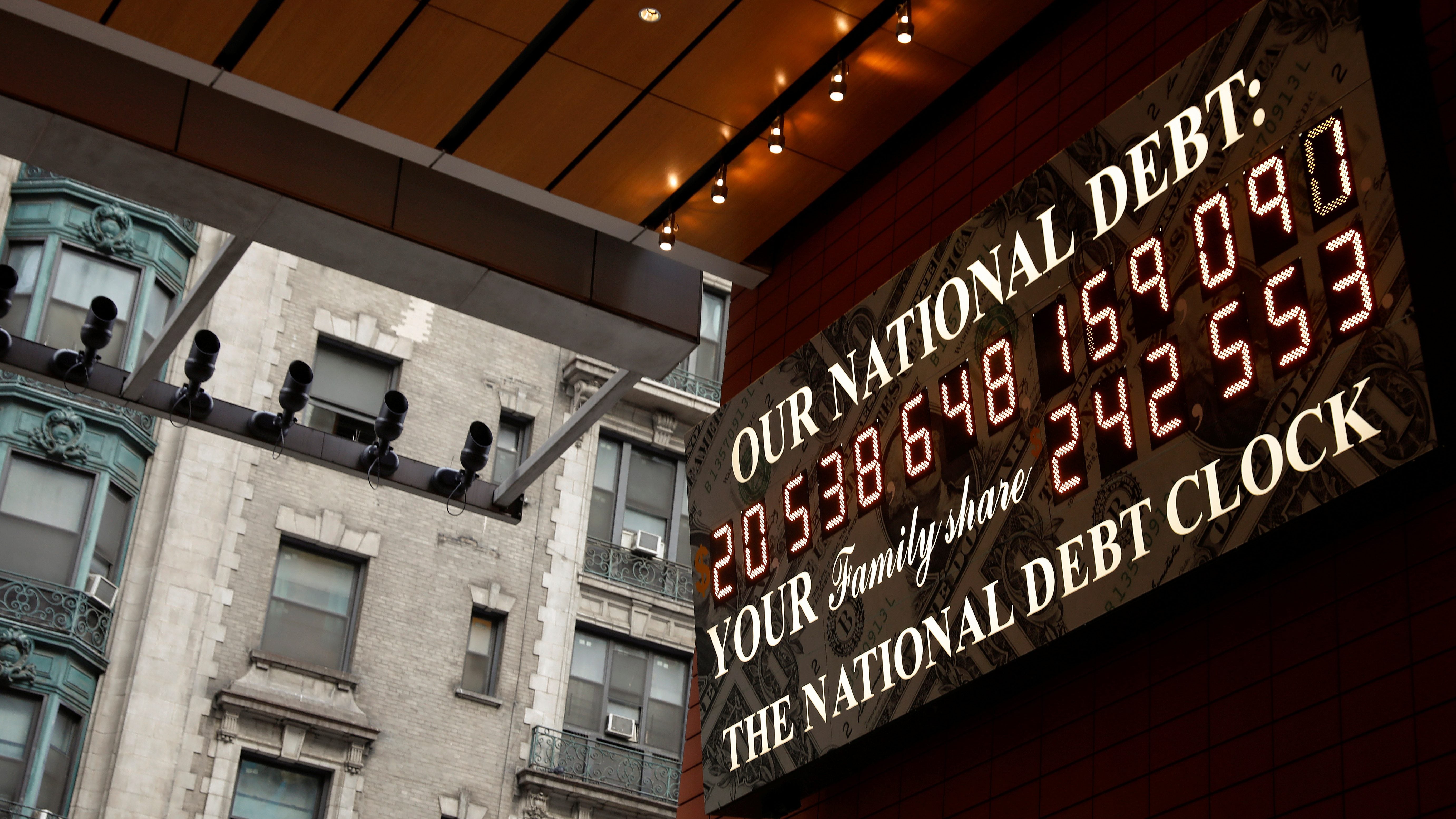 How the covid-19 pandemic affected national debts