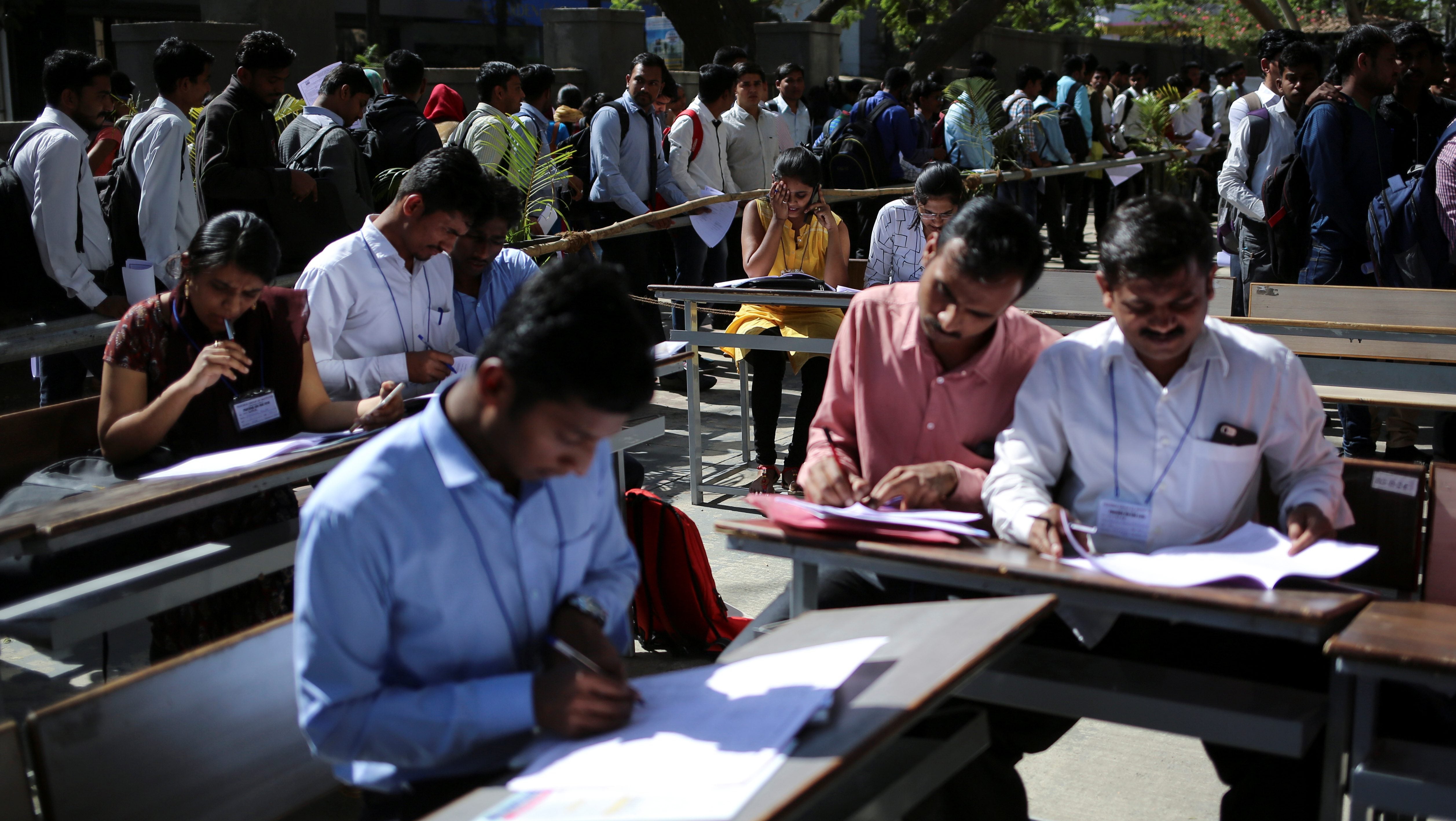 A freshers’ guide to decoding CTC and negotiating a better pay in India
