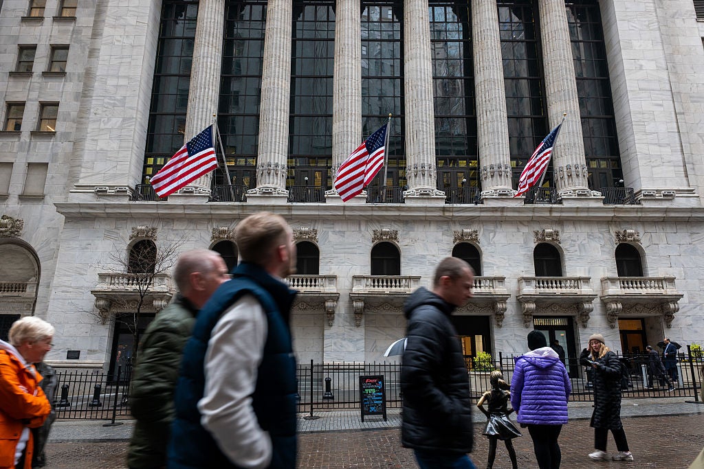 Apple, Walmart, Delta Air Lines: Stocks to watch today