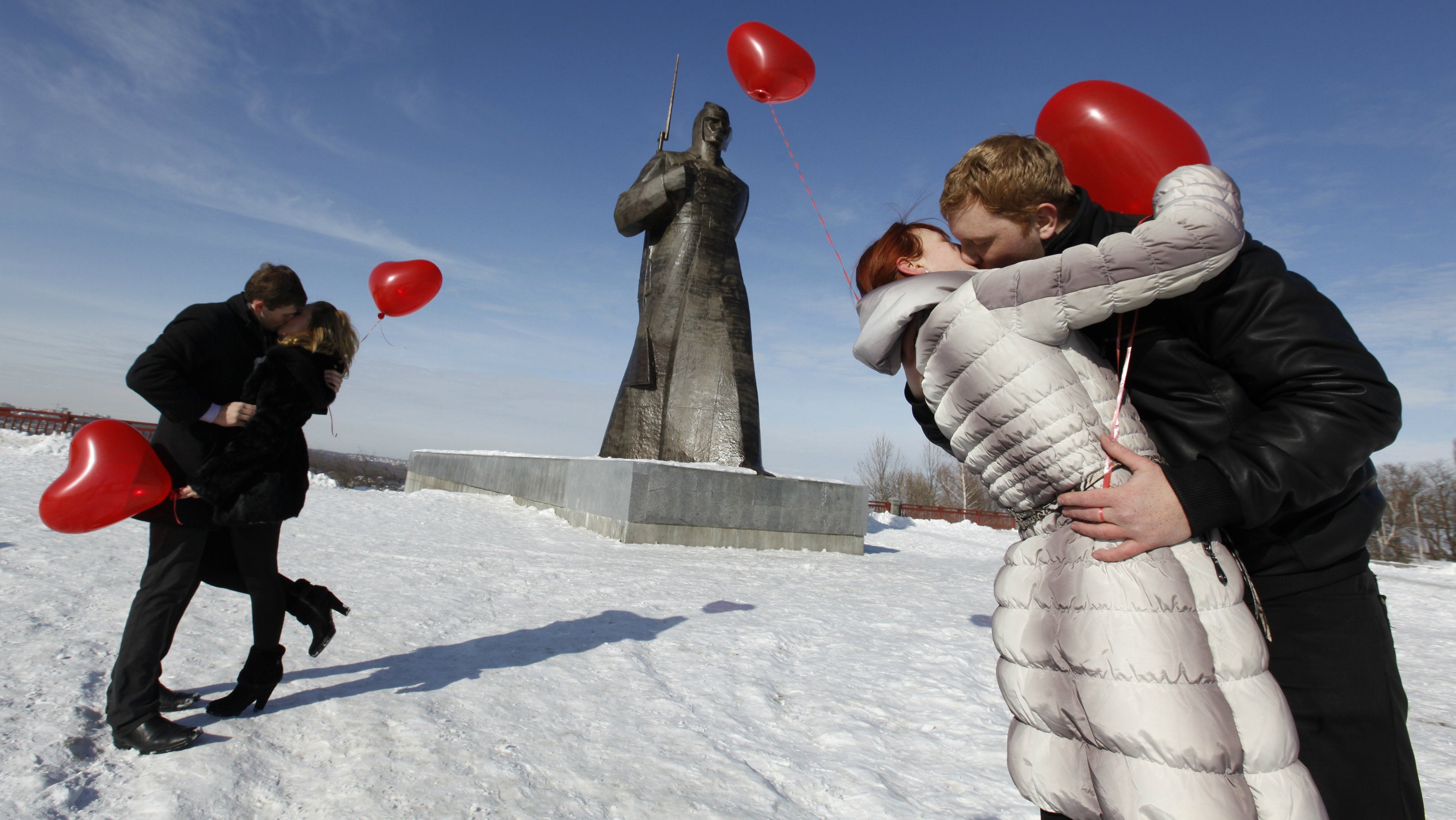 Dating preferences among men and women are looking increasingly similar